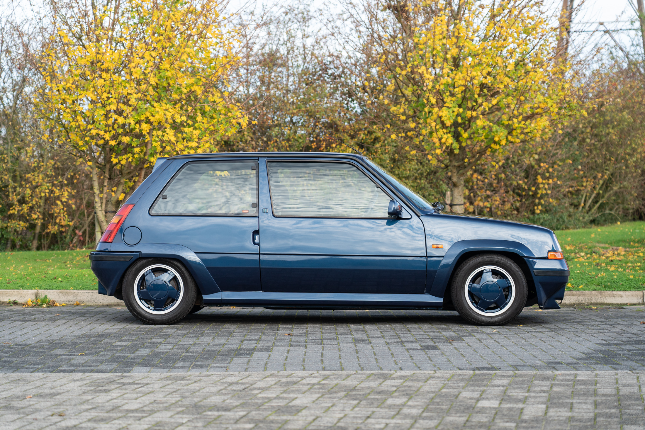 1990 RENAULT 5 GT TURBO RAIDER