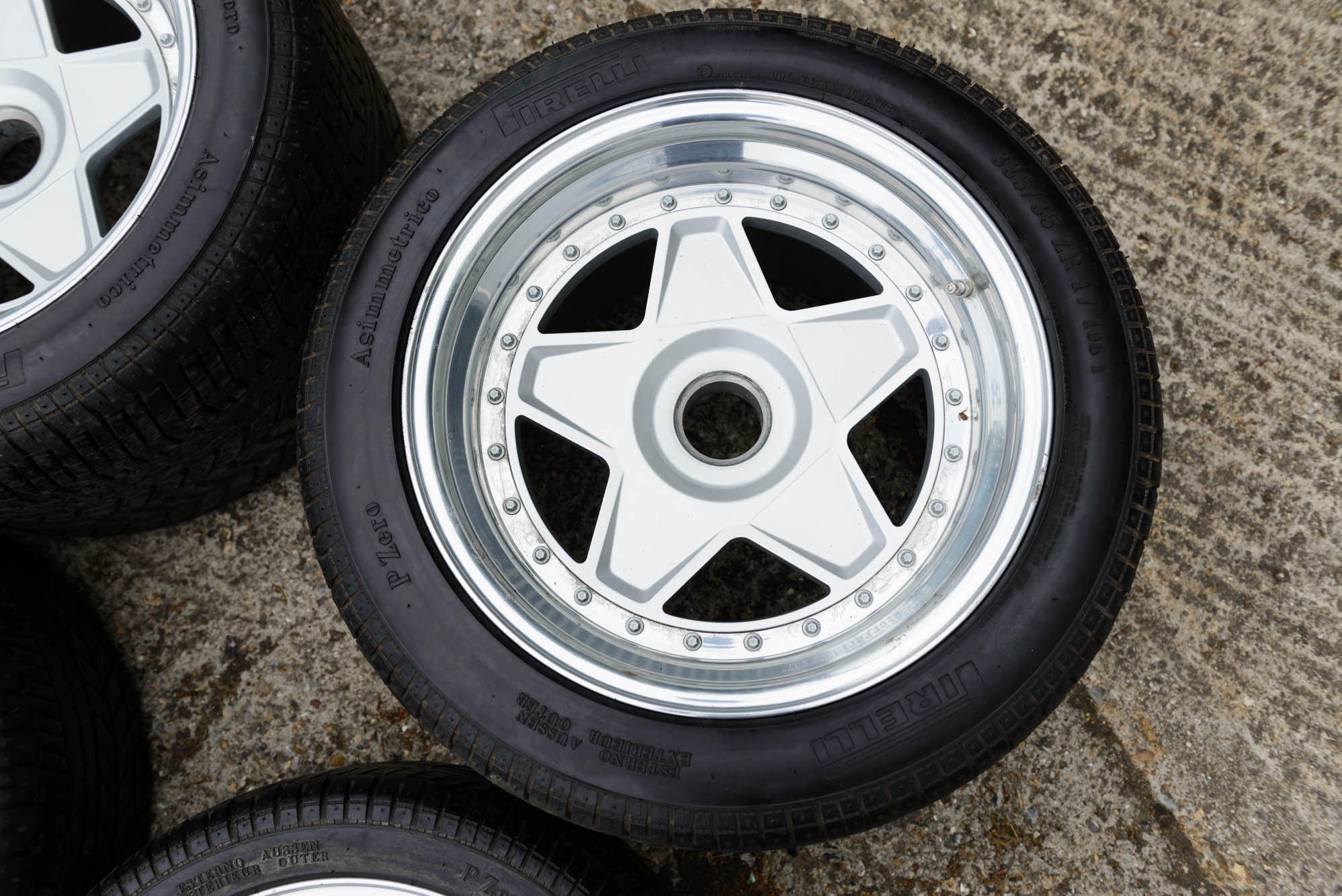 FERRARI F40 - ORIGINAL WHEELS AND TYRES for sale by auction in , United ...