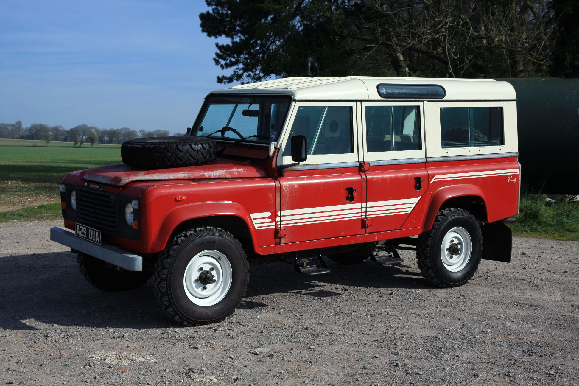 1983 LAND ROVER 110 COUNTY STATION WAGON