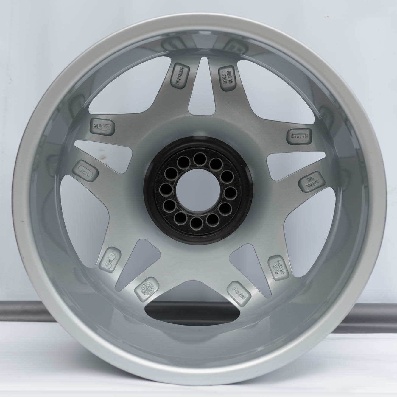 FERRARI F50 - SET OF NEW MAGNESIUM ALLOY WHEELS