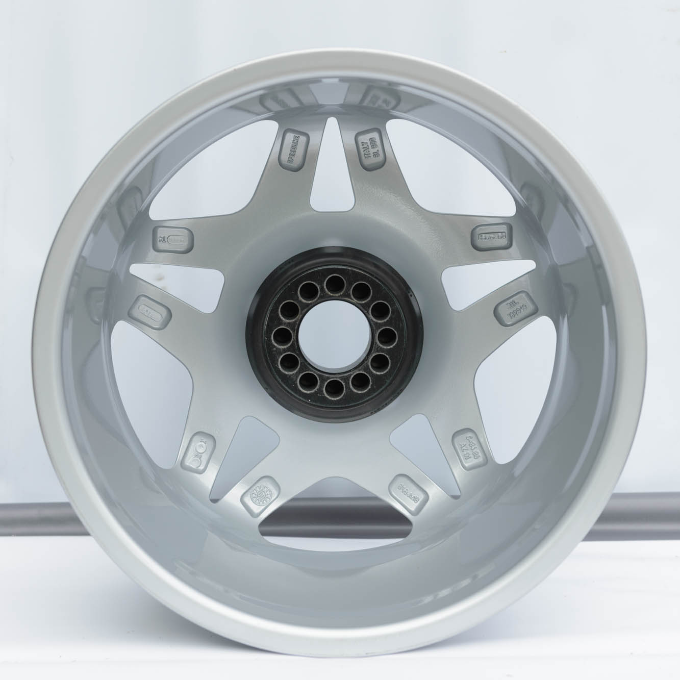 FERRARI F50 - SET OF NEW MAGNESIUM ALLOY WHEELS