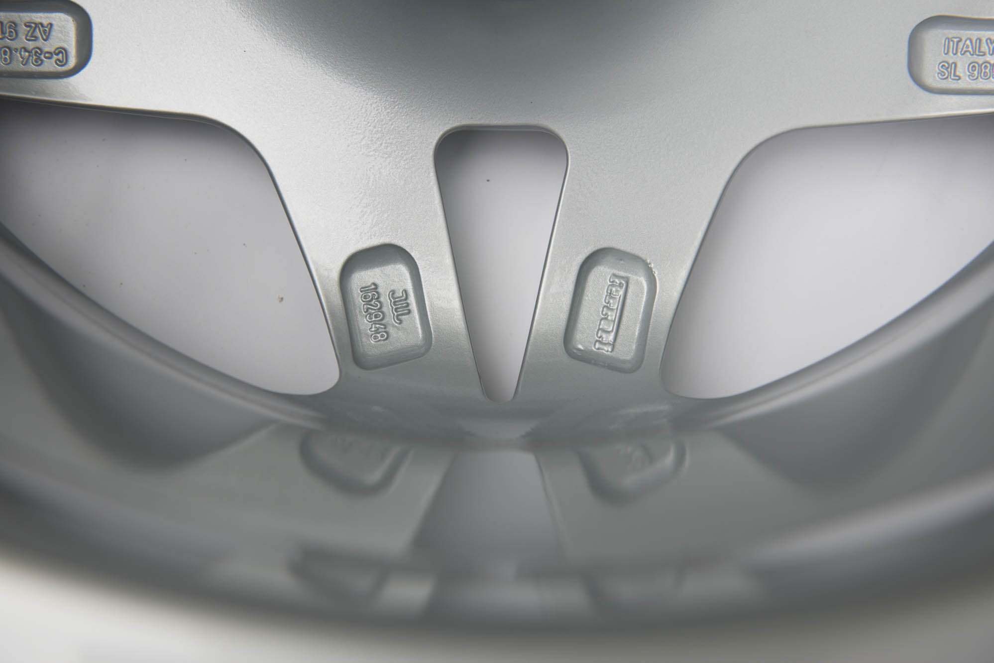 FERRARI F50 - SET OF NEW MAGNESIUM ALLOY WHEELS