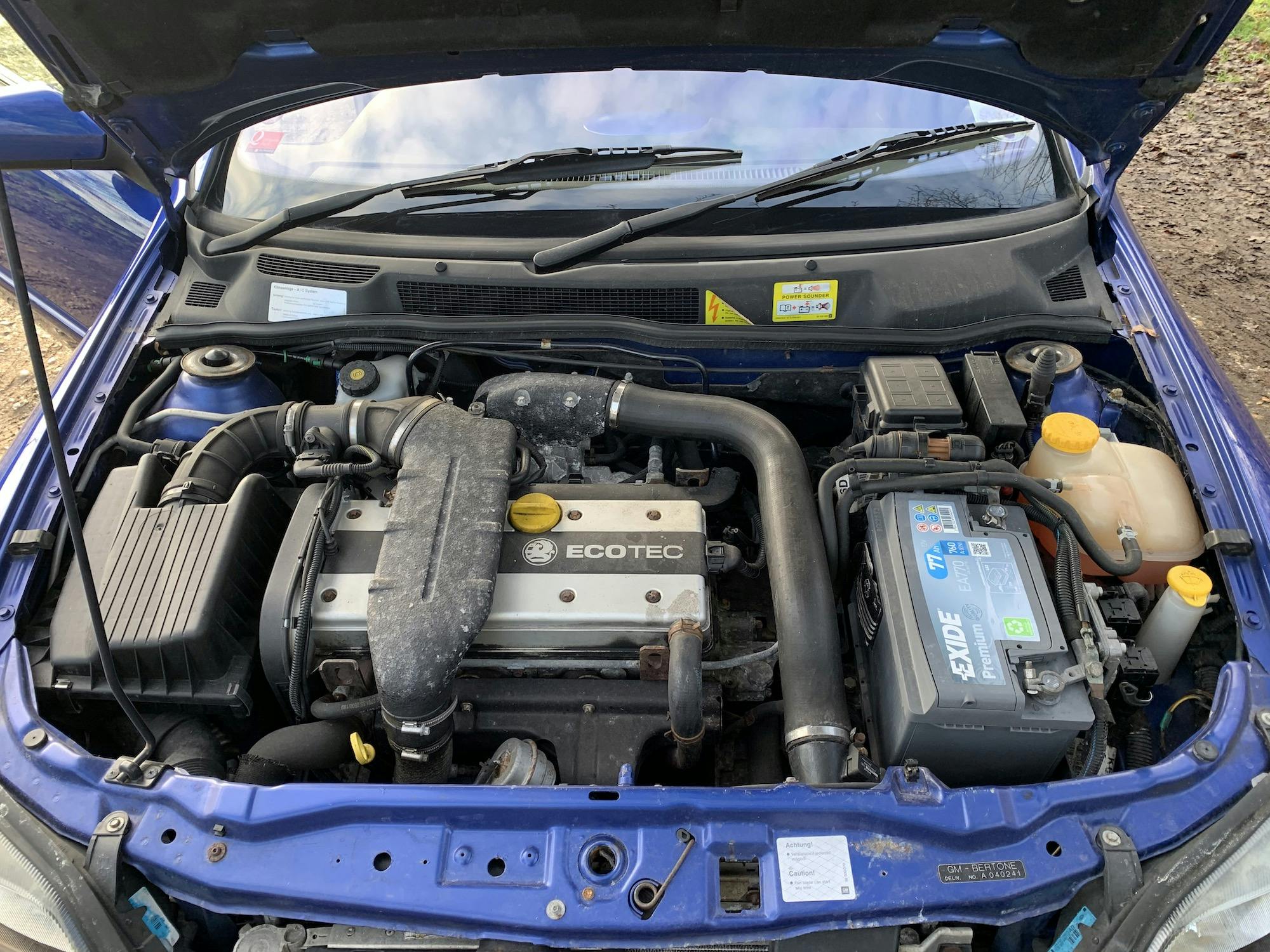 2002 VAUXHALL ASTRA COUPE 888